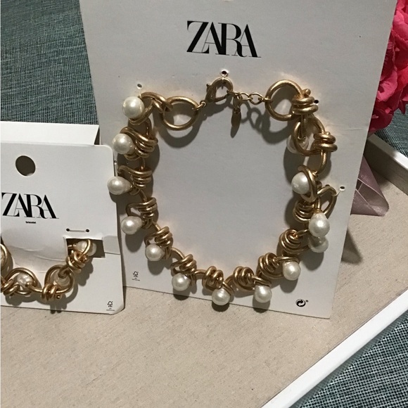 Zara | Jewelry | Zara Beautiful Necklacebracelet Set Faux Pearlsgold ...